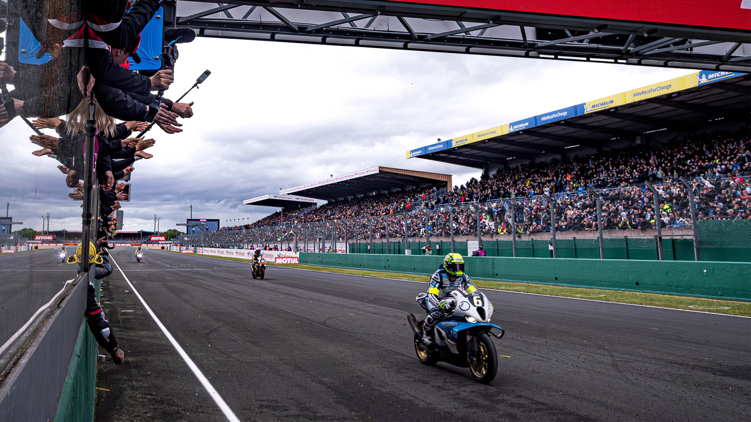 FIM EWC 2025 Le Mans Report | BMW Motorrad Motorsport